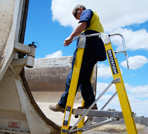 Branach Europe - Platform & Extension Ladders