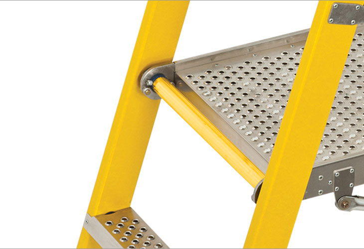 CorrosionMaster 550mm Step Platform Ladder | Branac
